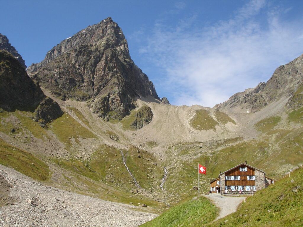 A guide to Switzerland's mountain hut system