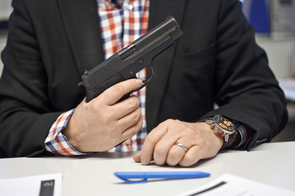 Switzerland: So many guns, so little violence